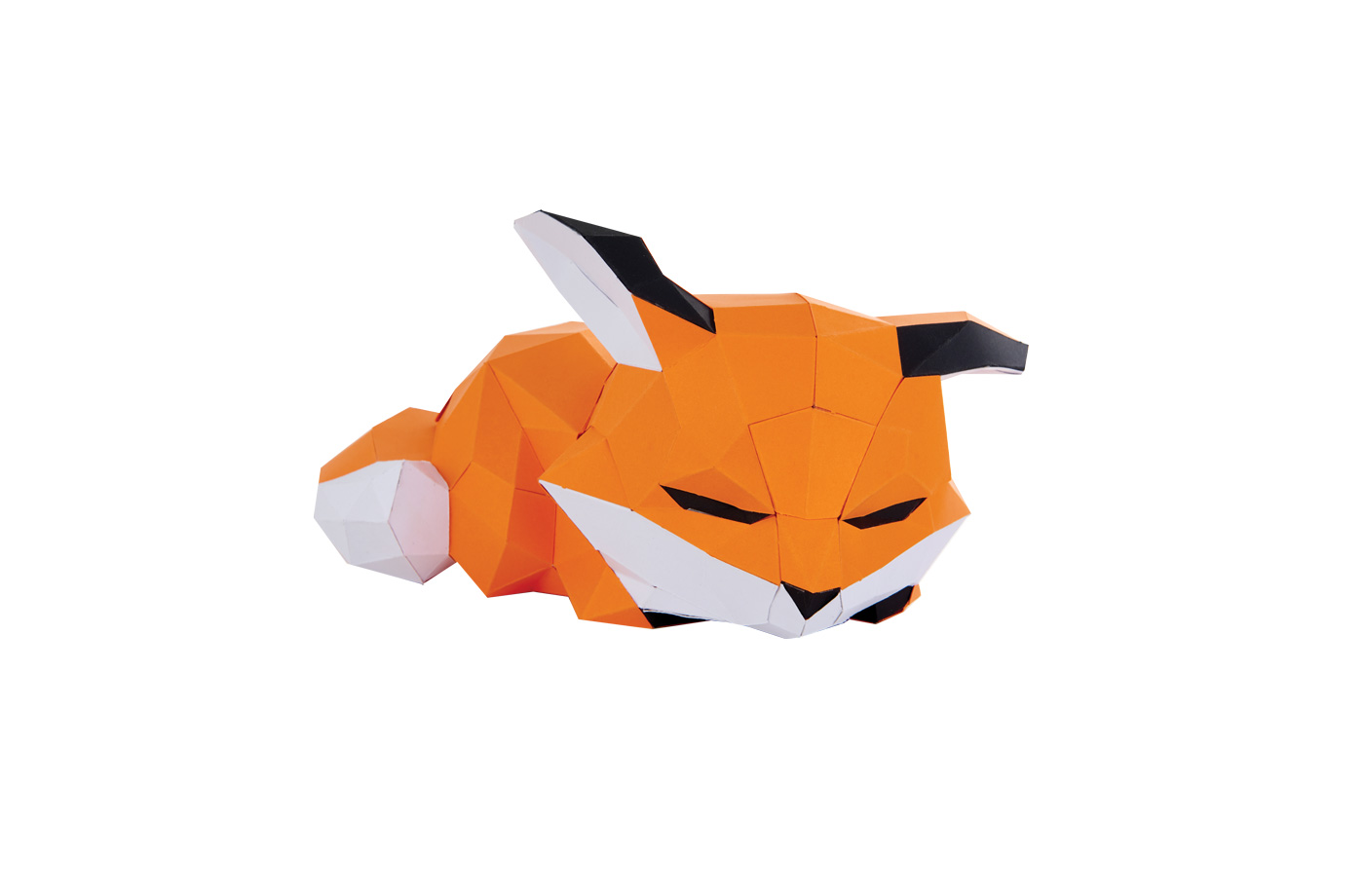 Petit renard couché en papier 3D - AgentPaper